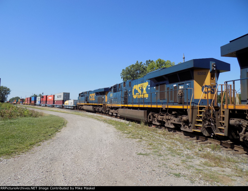 CSX 781